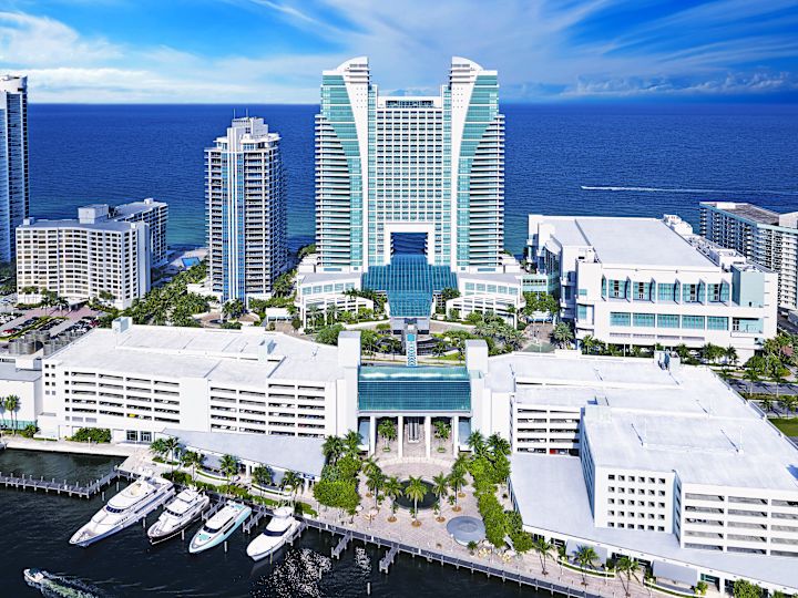 Resort | The Diplomat Beach Resort